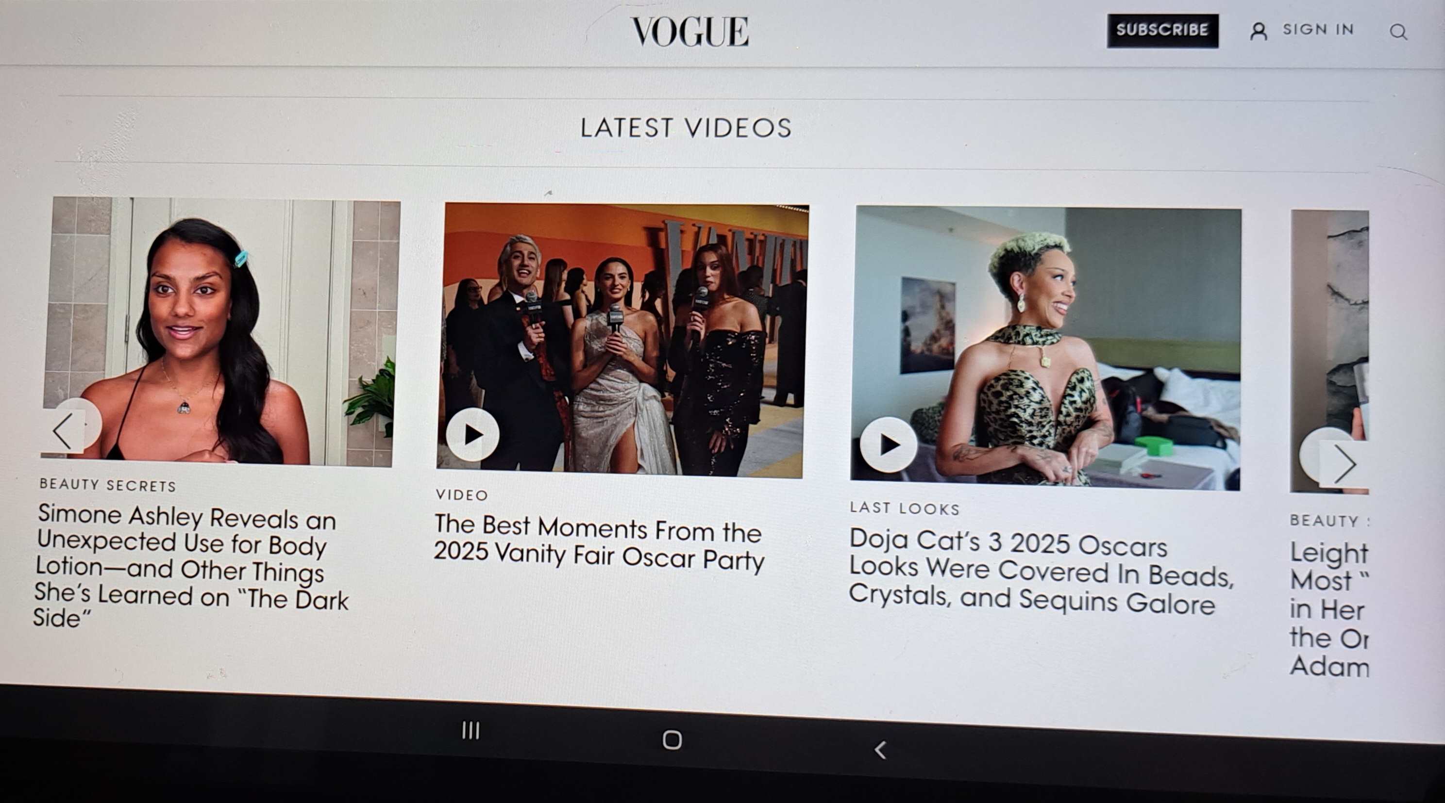 VOGUE NEWS&TRENDS. USA, New York. NEW APRIL 2025 COVER…GIGI HADID Info ...