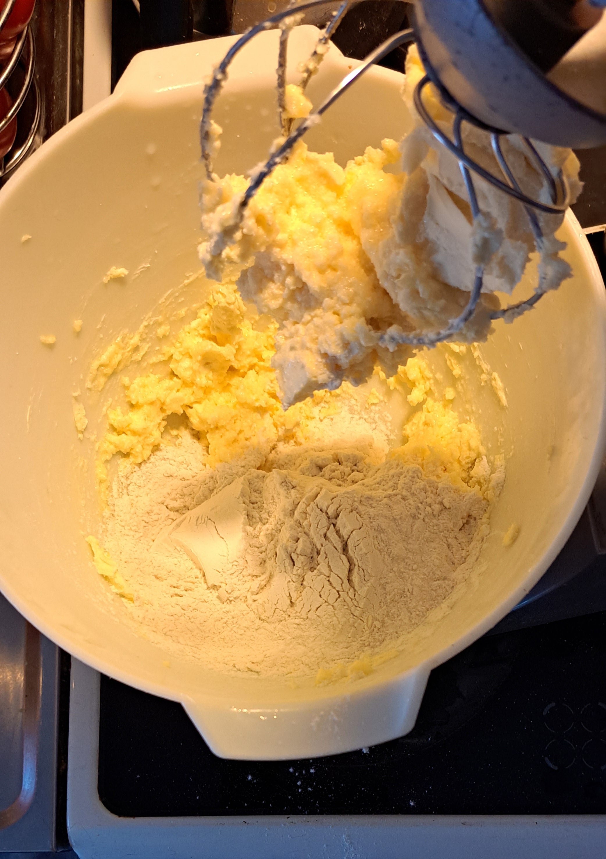 KOTI&PÄÄSIÄINEN RUOKA&LEIVONTA …LEIVONNAISET Klassikko BEBE-Leivos ...